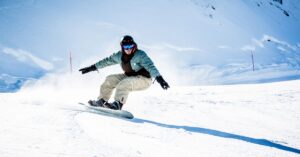 Snowboard Tricks: mind-blowing jumps, turns and spins • Snowit